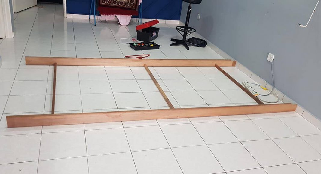 DIY Panel TV Untuk Sorok Wayar Berselirat Supaya Ruang Nampak Kemas