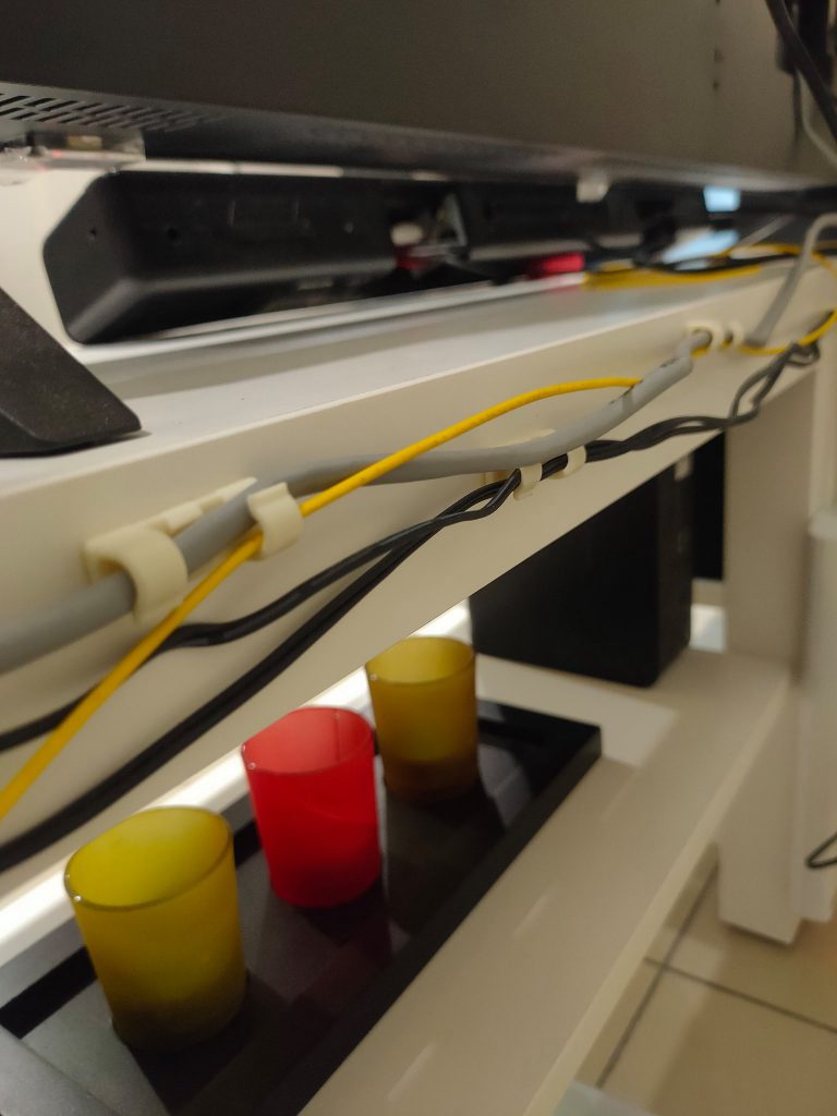 Cara Urus Wayar Berselirat Di Kabinet TV, Guna Alat Ini Supaya Kemas ...