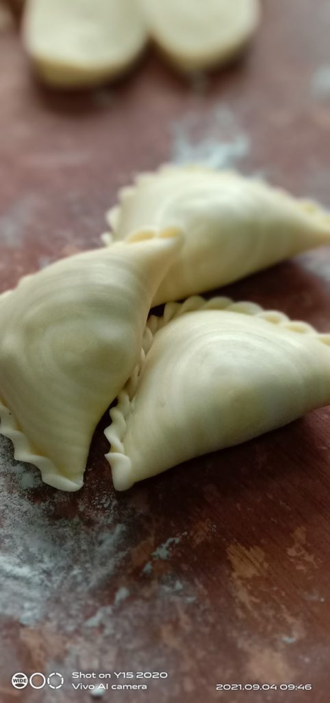 Cara Buat Karipap Pusing Yang Ringkas, Tak Perlu Cairkan Marjerin ...