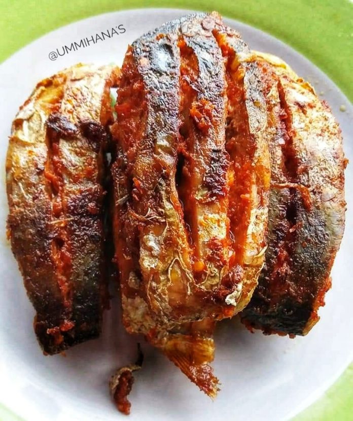 Ikan Goreng Akan Jadi Lagi Sedap Kalau Lumur Dengan Bahan Ini. Jangan ...