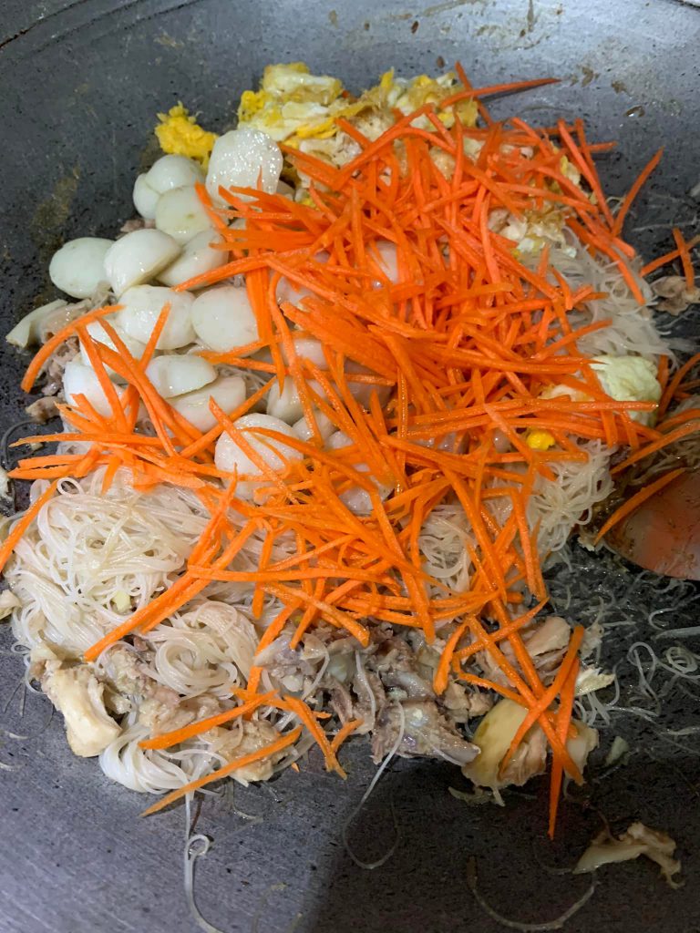 Tip Buat Bihun Goreng Putih Yang Sedap. Kena Masuk Air Rebusan Ini Dalam Tumisan - Vanilla Kismis