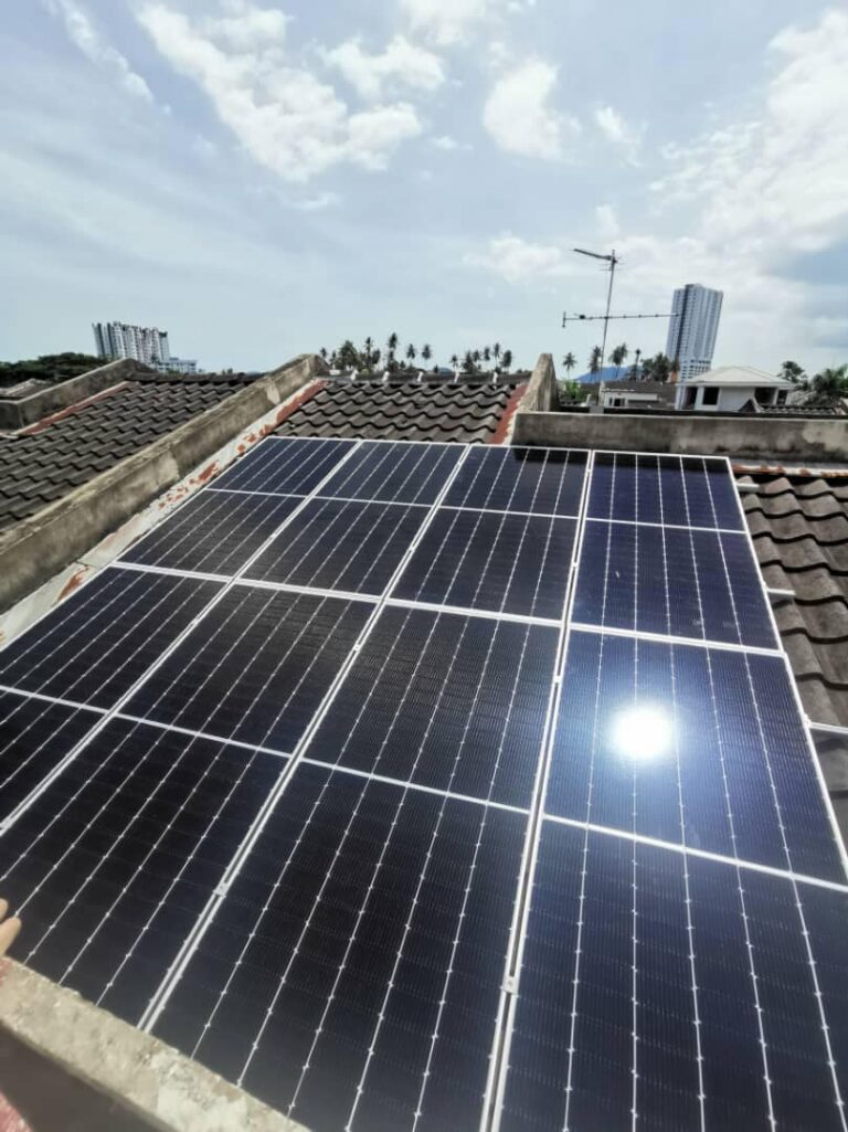Kalau Bil Elektrik Lebih RM250 Sebulan, Elok Guna Solar Panel. Lelaki ...